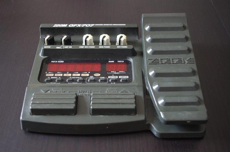 GFX-707 - Zoom GFX-707 - Audiofanzine