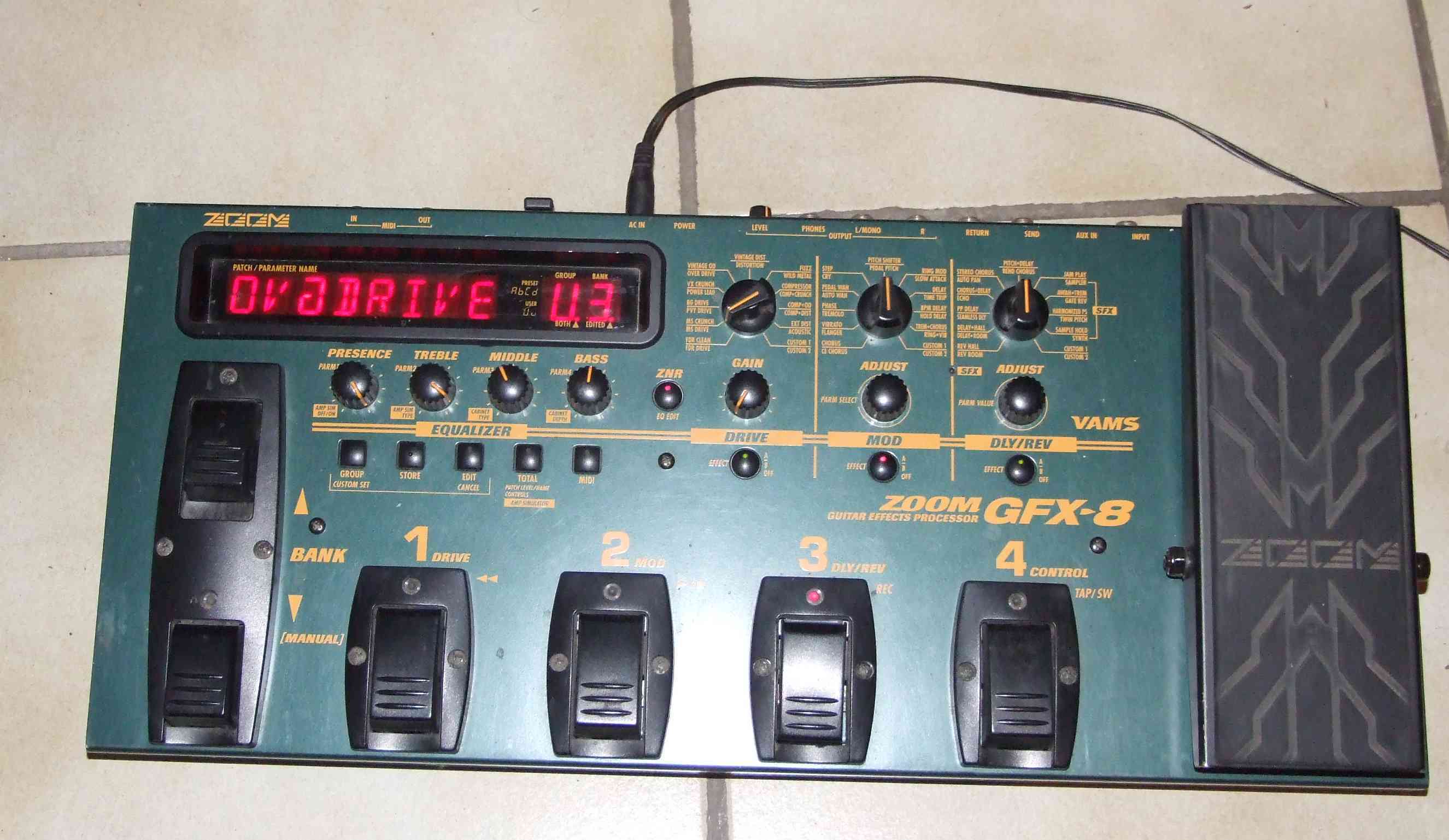 GFX-8 - Zoom GFX-8 - Audiofanzine