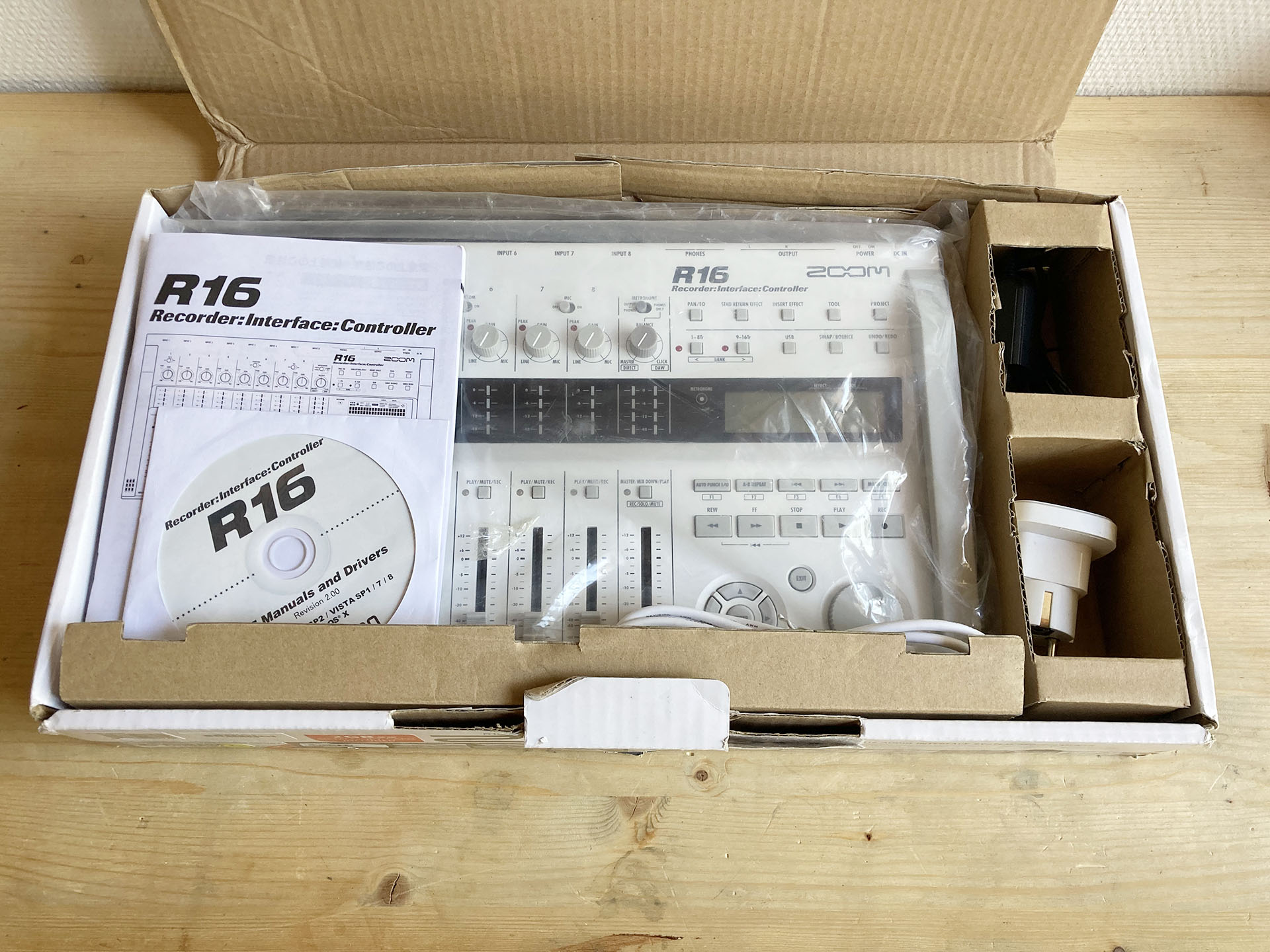 R16 - Zoom R16 - Audiofanzine