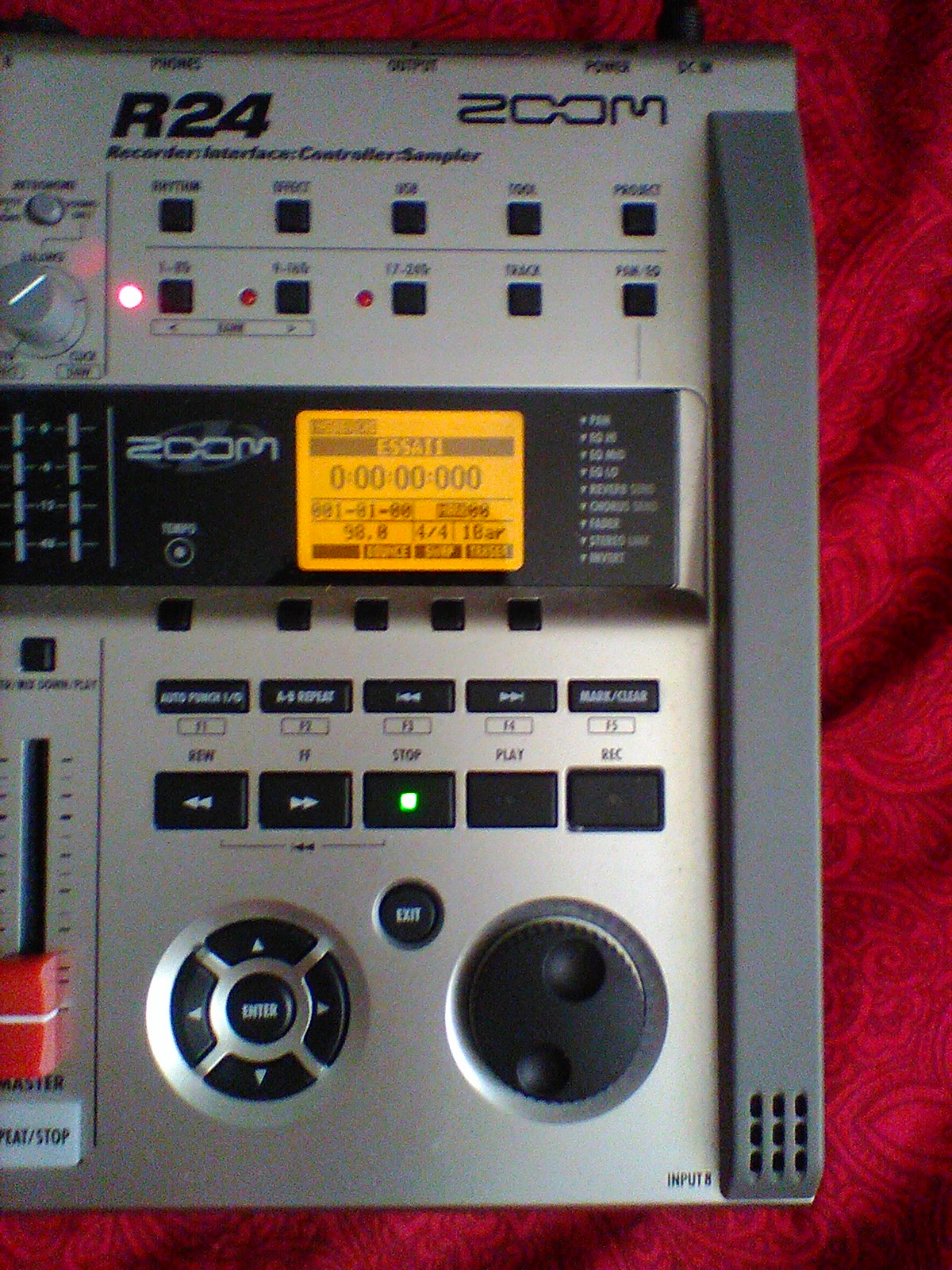 R24 - Zoom R24 - Audiofanzine