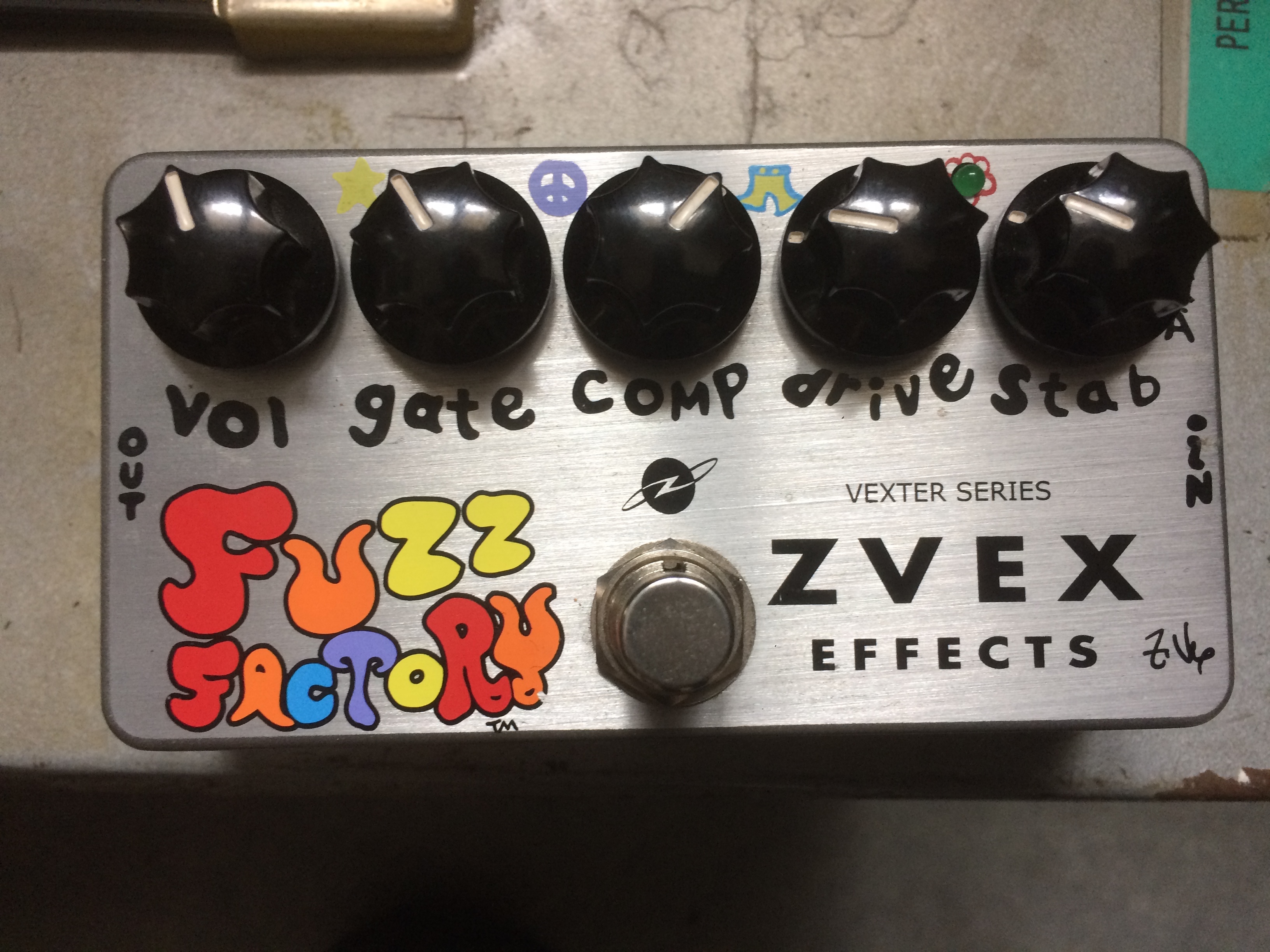 Fuzz Factory Vexter - Zvex Fuzz Factory Vexter - Audiofanzine