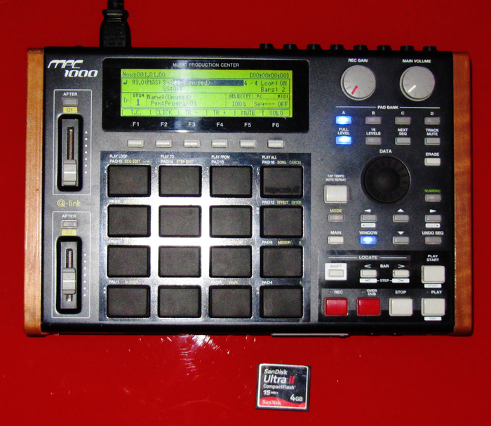 Akai MPC1000 Black image (#624379) - Audiofanzine