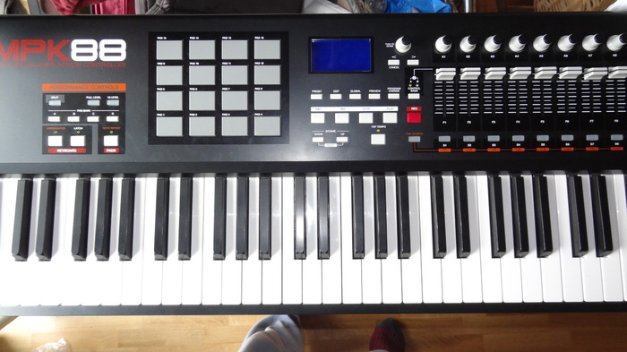 Akai MPK88 image (#466796) - Audiofanzine