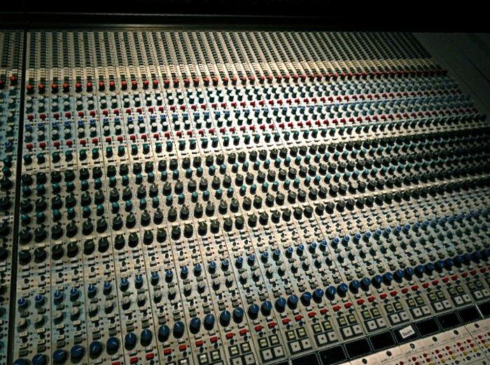 Photo Amek 9098 i : 9098i (#230384) - Audiofanzine