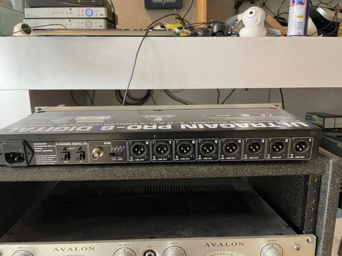 Ultragain Pro-8 Digital ADA8000 Behringer - Audiofanzine
