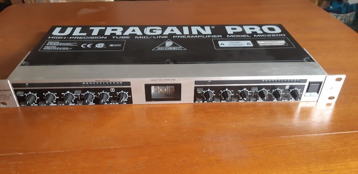 Ultragain Pro MIC2200 - Behringer Ultragain Pro MIC2200 - Audiofanzine