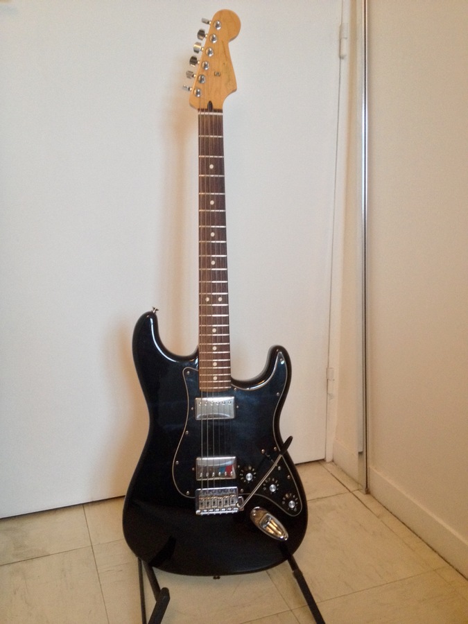 Fender Blacktop Stratocaster HH image (#1354131) - Audiofanzine