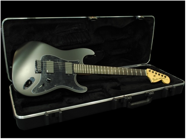 Photo Fender Jim Root Stratocaster : Fender Stratocaster Jim Root ...