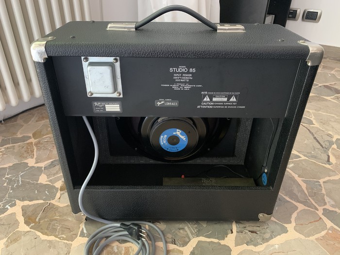 Studio 85 - Fender Studio 85 - Audiofanzine