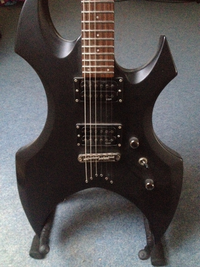 AX-50 - LTD AX-50 - Audiofanzine