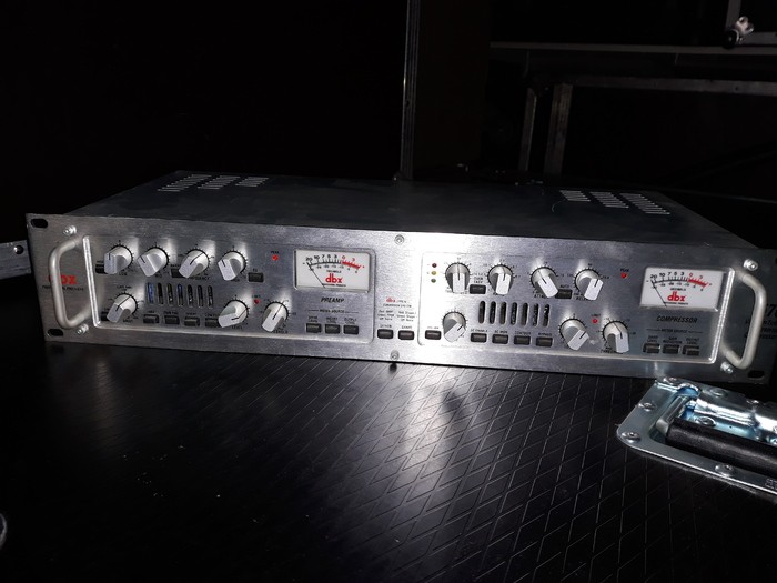 XL 200 - Midas XL 200 - Audiofanzine