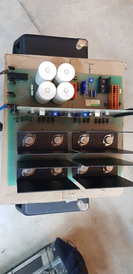 XL 200 - Midas XL 200 - Audiofanzine