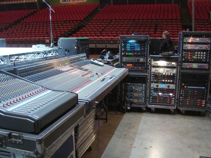 Midas XL4 image: Midas XL4 02 (#544389) - Audiofanzine