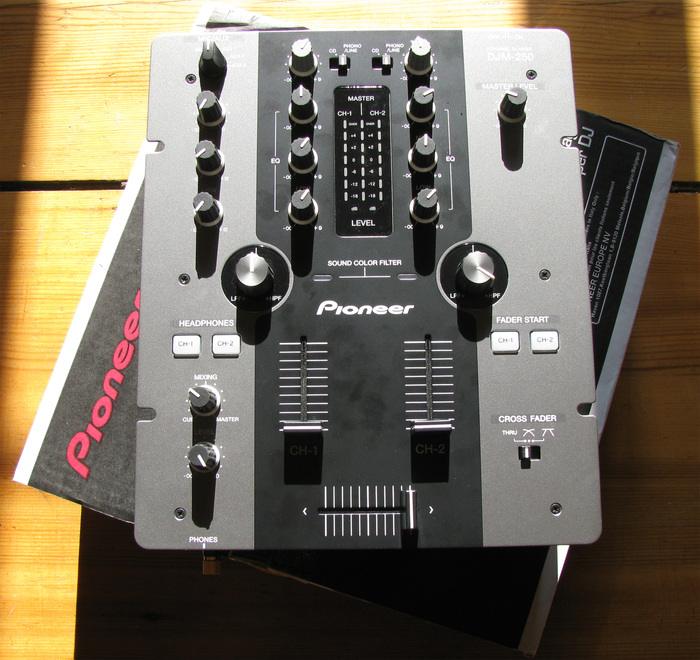 Pioneer DJM-250 image (#367205) - Audiofanzine