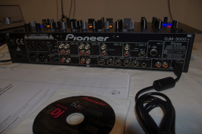 DJM-5000 - Pioneer DJM-5000 - Audiofanzine