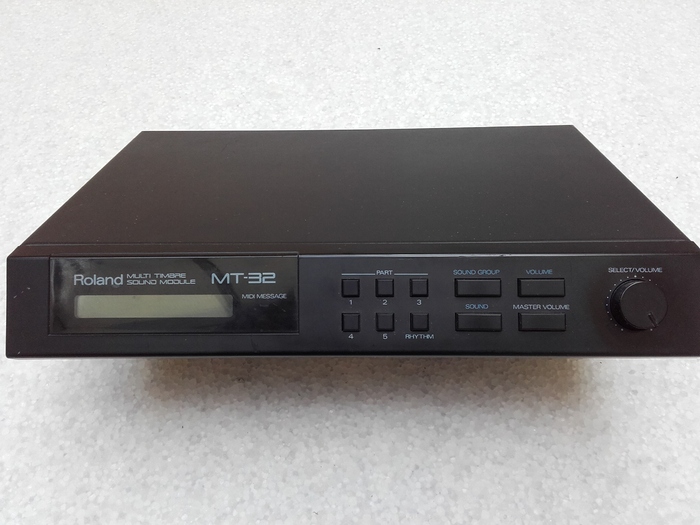 Photo Roland MT-32 : Roland MT-32 (15854) (#1413140) - Audiofanzine
