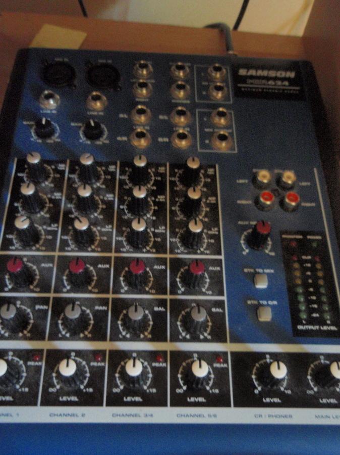 MDR624 - Samson Technologies MDR624 - Audiofanzine