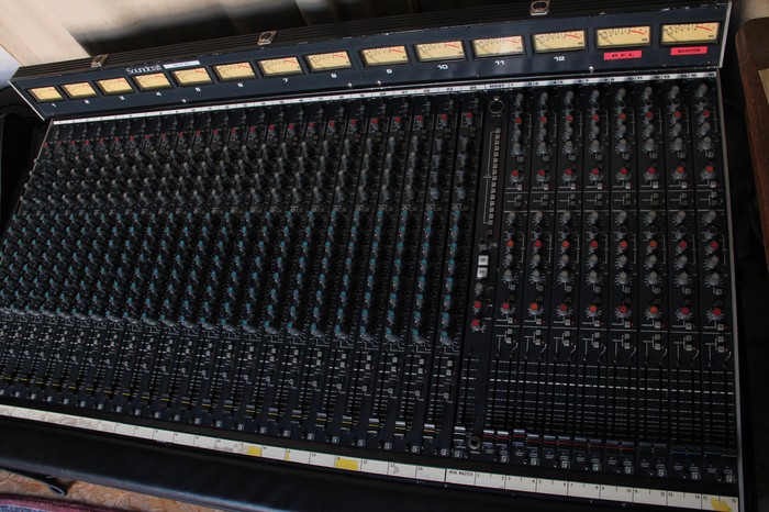 8000 - Soundcraft 8000 - Audiofanzine