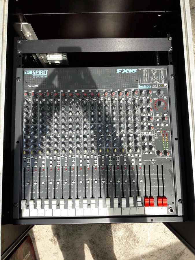 FX16 - Soundcraft FX16 - Audiofanzine