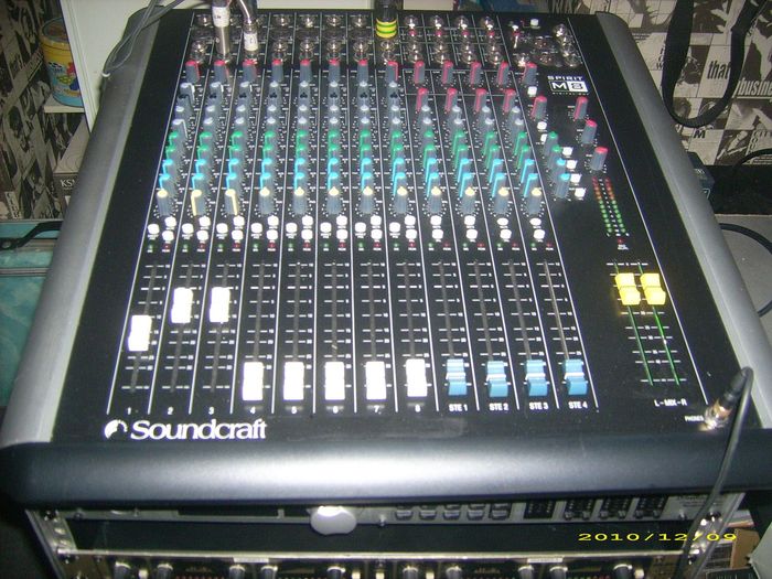 Photo Soundcraft M8 : Soundcraft Spirit M8 (#189558) - Audiofanzine