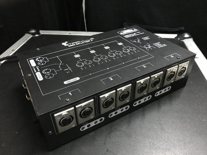 DMX splitter 4 - Stairville DMX splitter 4 - Audiofanzine