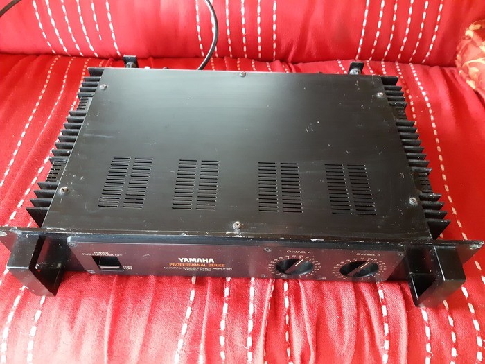 P2050 - Yamaha P2050 - Audiofanzine