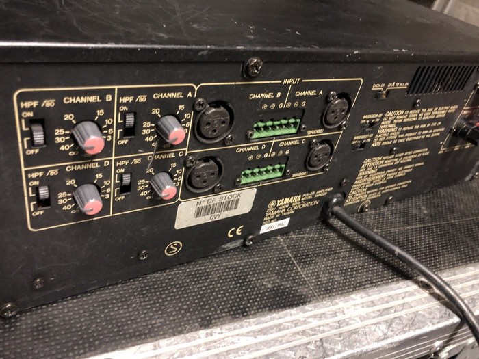 XM4220 - Yamaha XM4220 - Audiofanzine